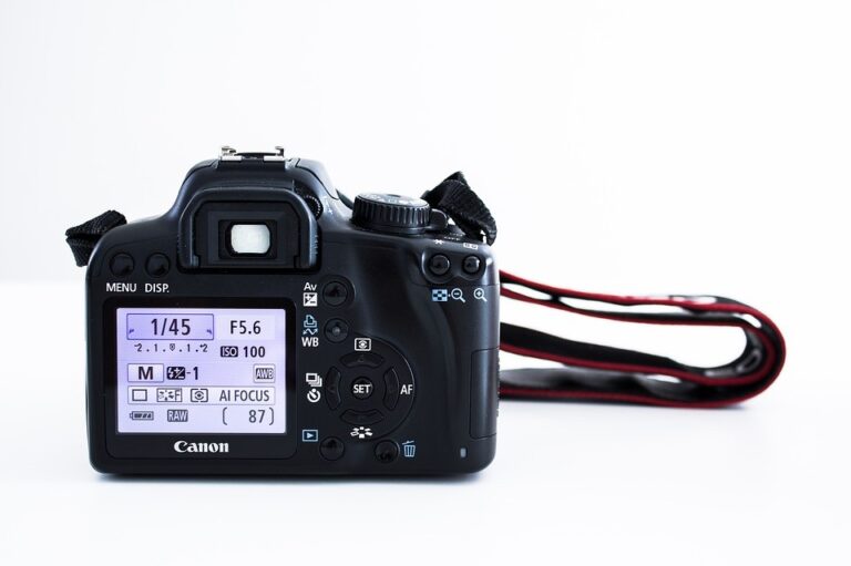 Canon EOS 4000D Review - Facts and Specs - TechnoWifi