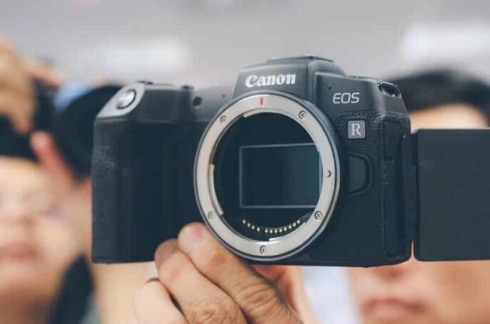 Choosing the Best Canon Flip Screen Camera: Top 3 Options