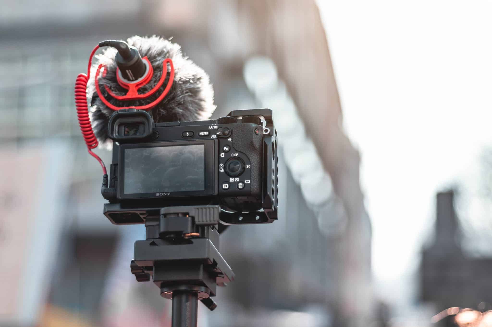 Choosing the Right Microphone for Your Canon Camera - TechnoWifi