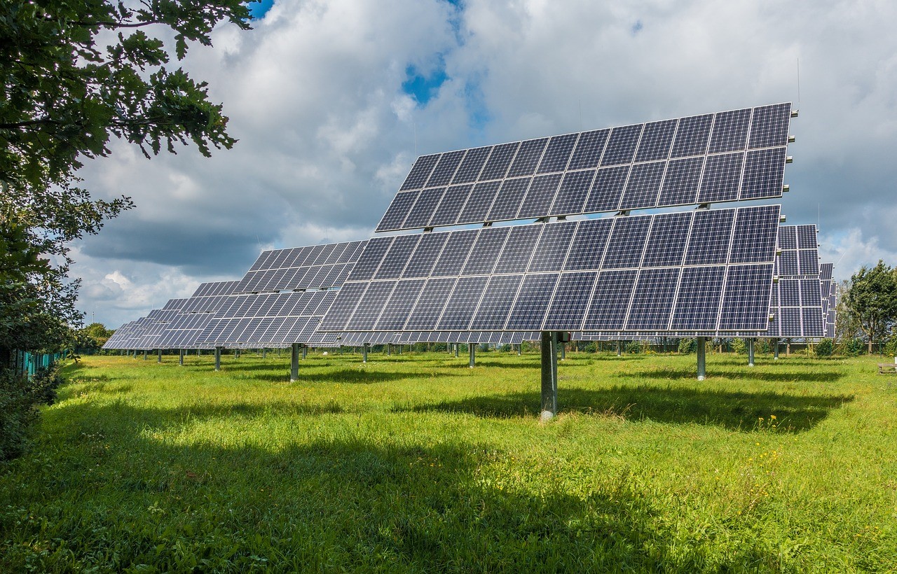 Exploring the Advantages of Bifacial Solar Modules - TechnoWifi