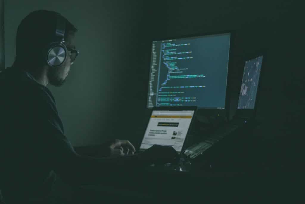 5 Best Cyber Security Courses for Beginners - TechnoWifi