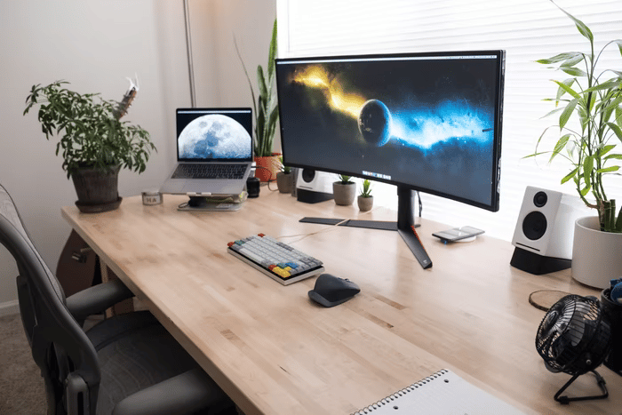 Exploring the Advantages of 4k Curved Monitors - TechnoWifi