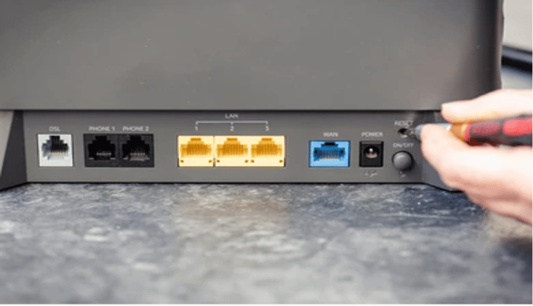 Why is Your Verizon Router Blinking White? Here is the Fix