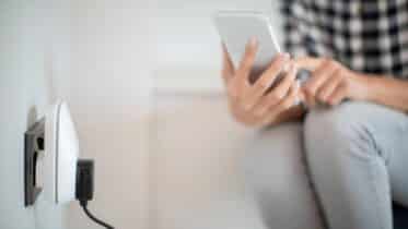 How Do Smart Plugs Work? - TechnoWifi